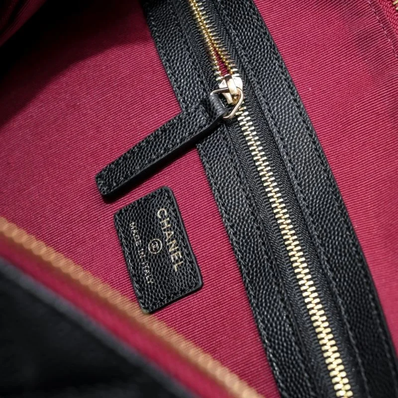 Accurate model Chanel Clutch Bags