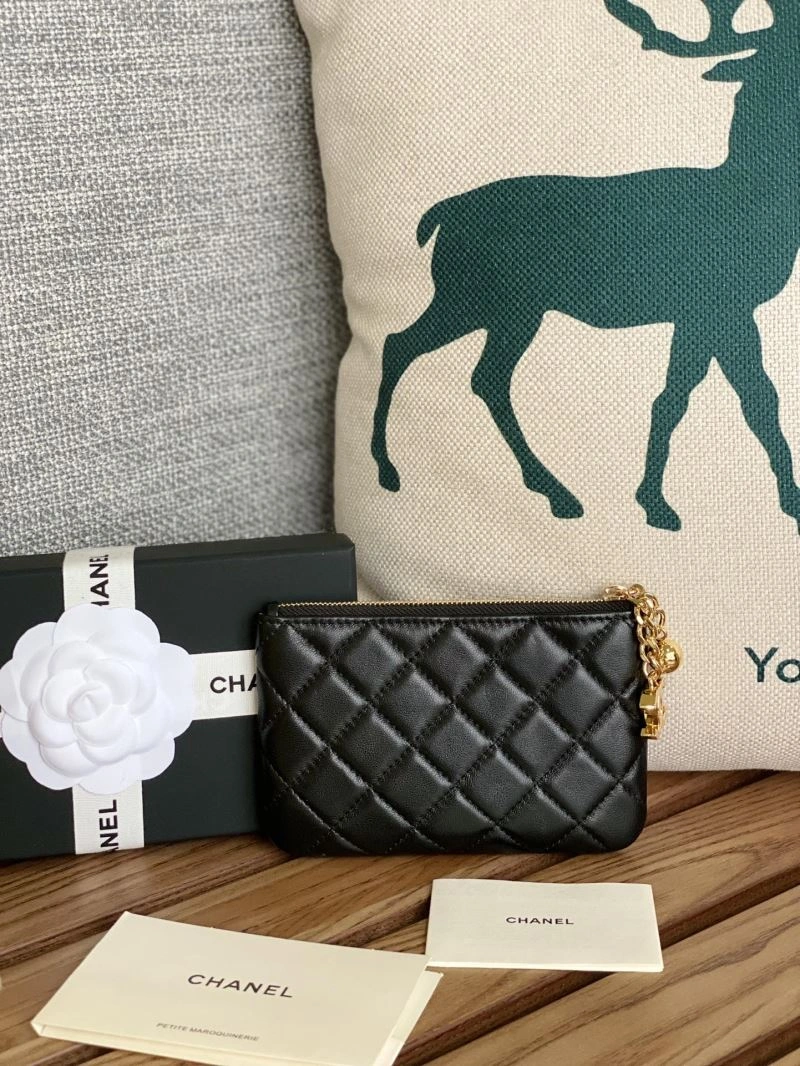 Top match Chanel Clutch Bags