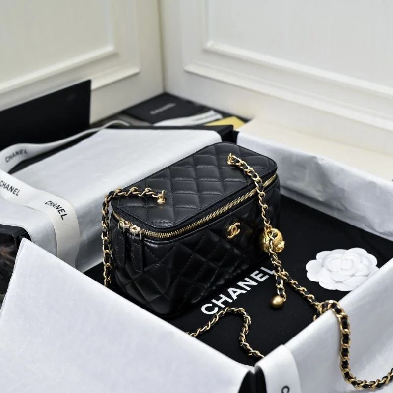 Low-cost Chanel Cosmetic Bags