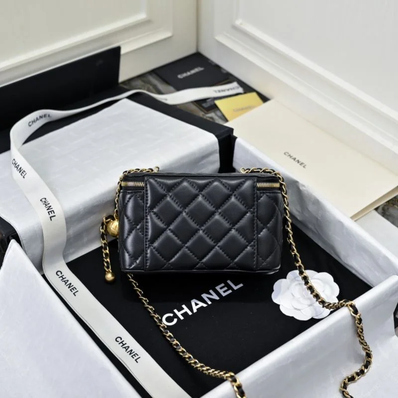Low-cost Chanel Cosmetic Bags