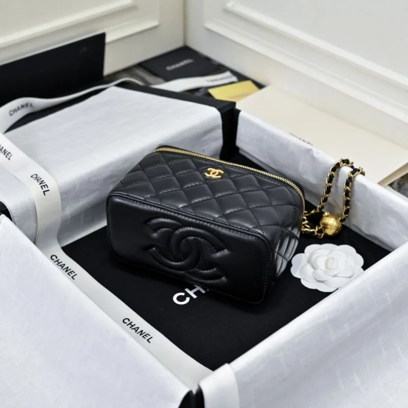 Low-cost Chanel Cosmetic Bags