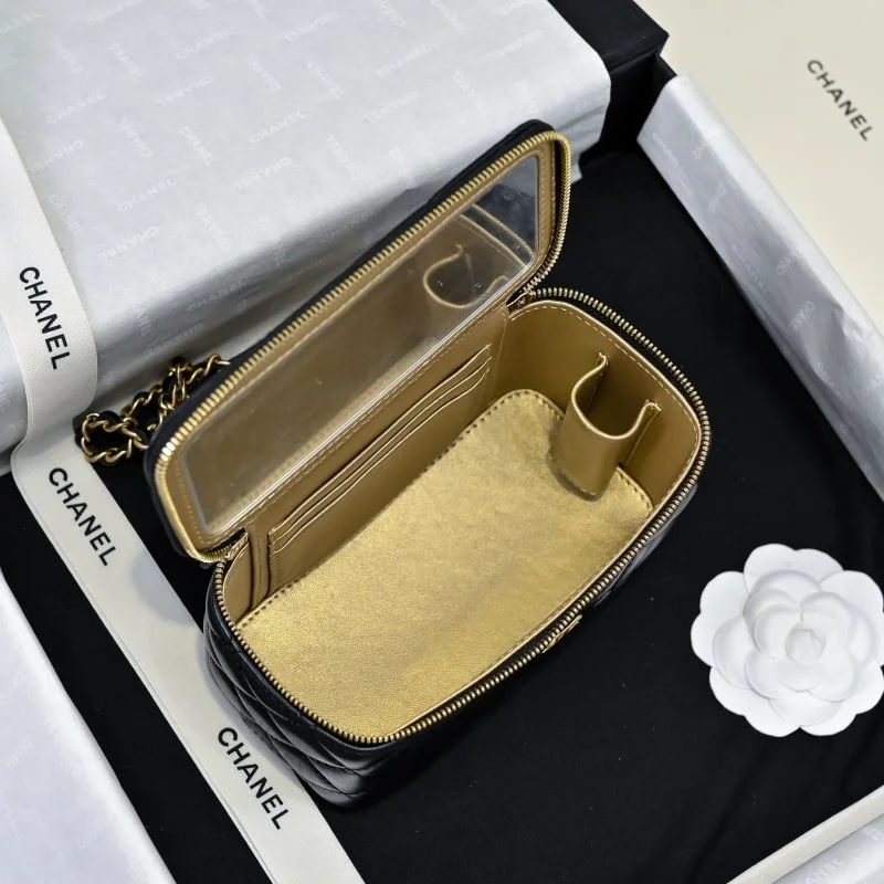 Low-cost Chanel Cosmetic Bags