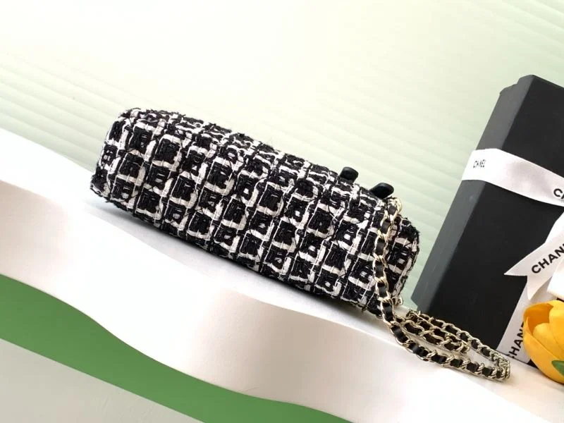 Accurate model Chanel Cosmetic Bags