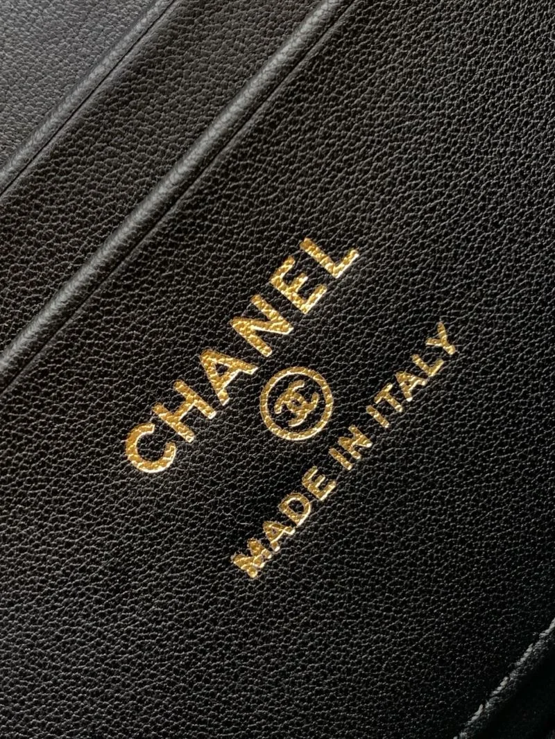 Accurate model Chanel Cosmetic Bags