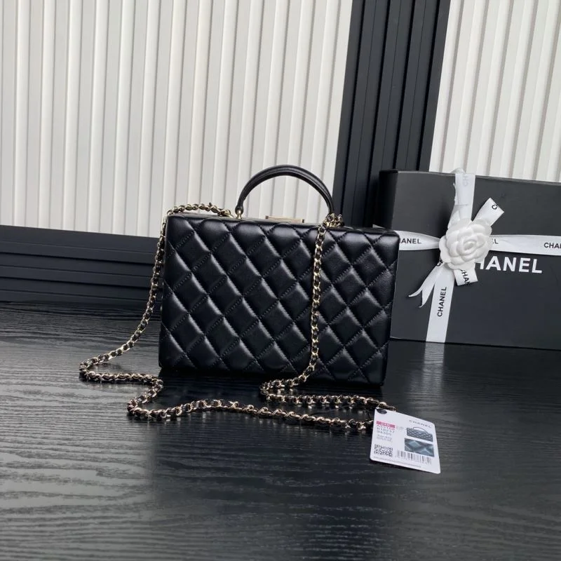 Cut-rate Chanel Cosmetic Bags