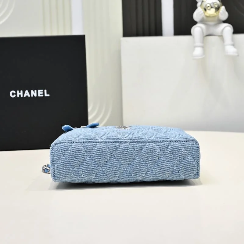 Bargain Chanel Cosmetic Bags