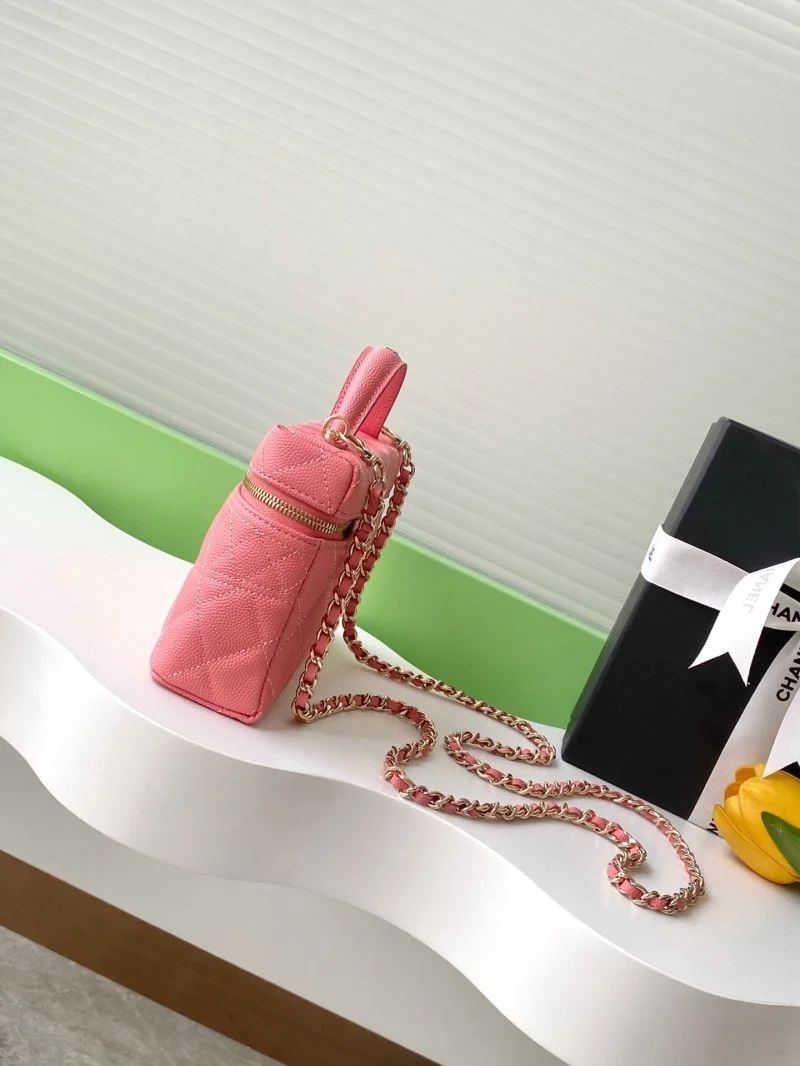 Top match Chanel Cosmetic Bags