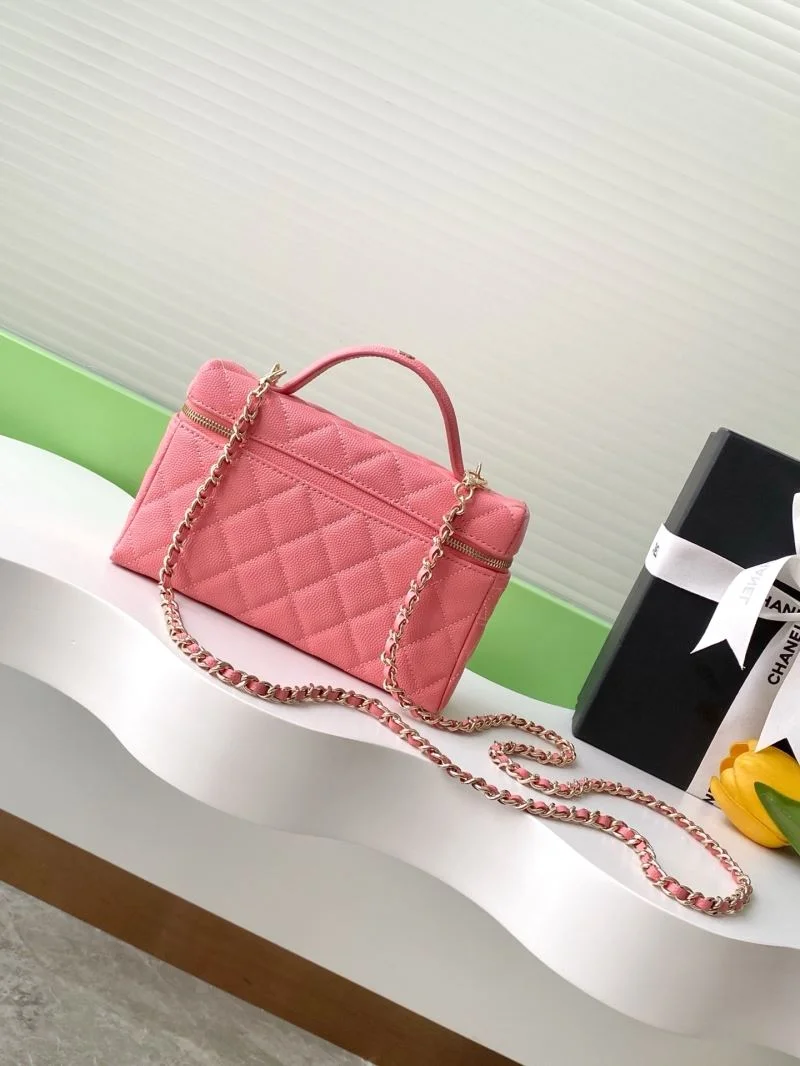 Top match Chanel Cosmetic Bags