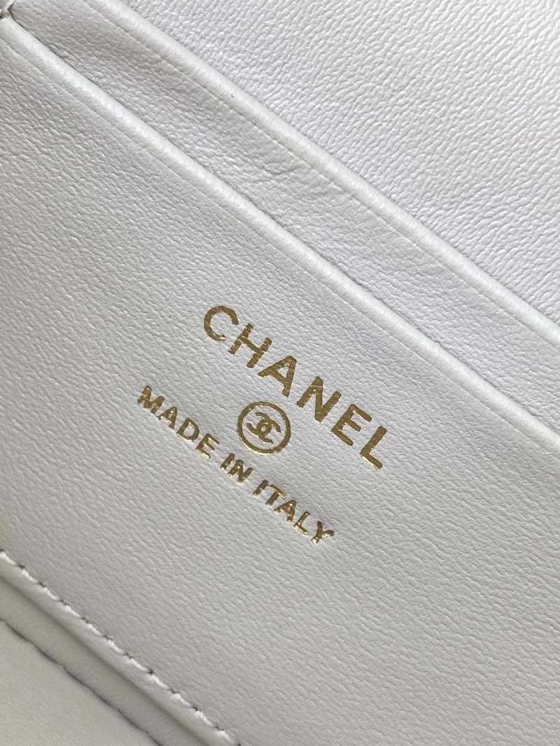 Inexpensive Chanel Cosmetic Bags