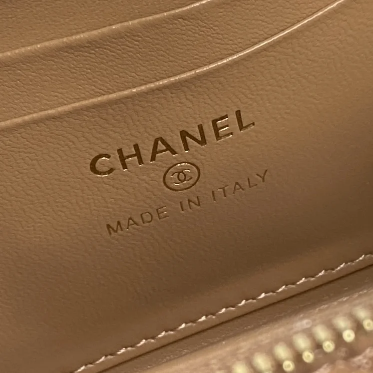 Exact replica Chanel Cosmetic Bags