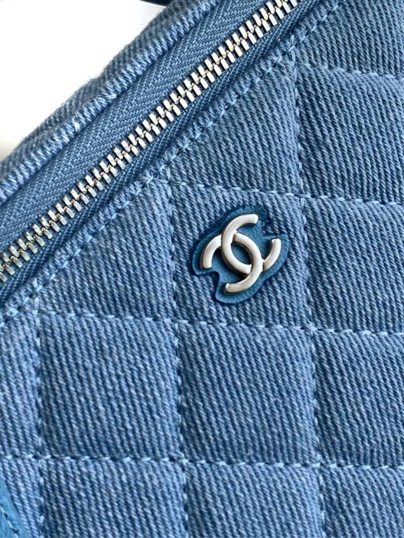 Bargain Chanel Cosmetic Bags