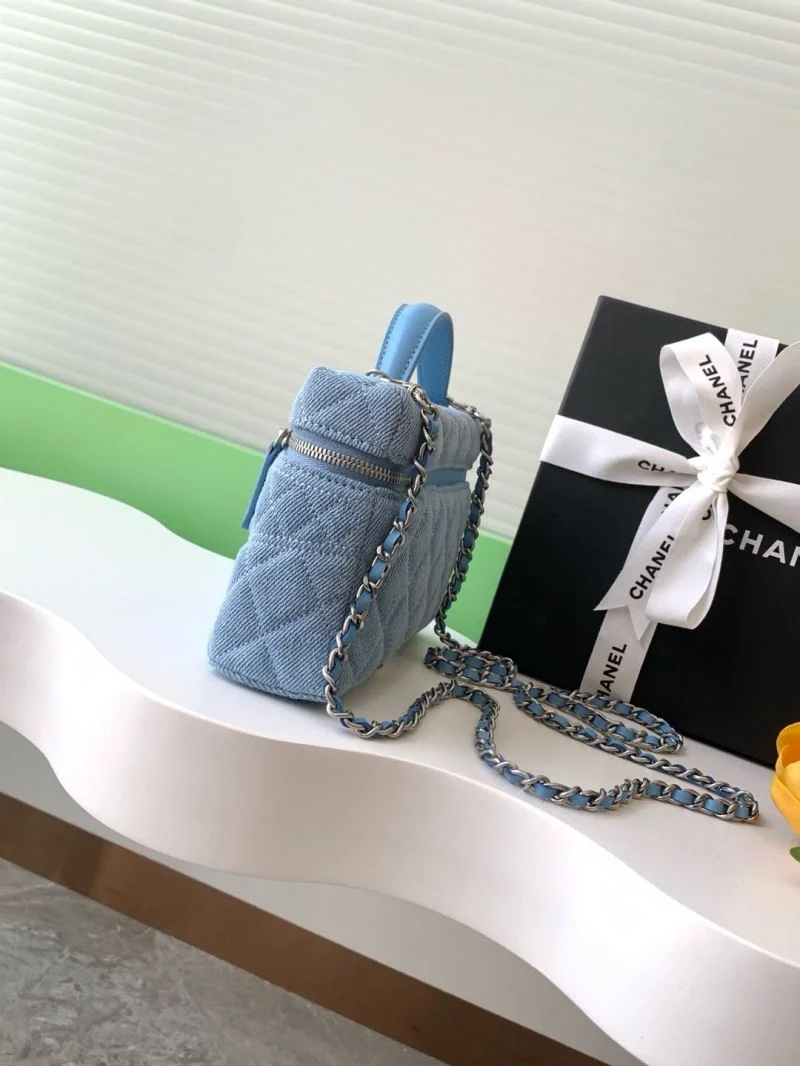 Cut-rate Chanel Cosmetic Bags