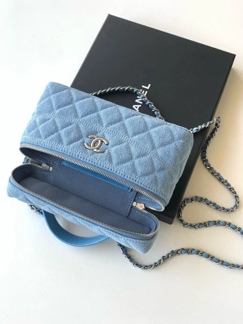 Cut-rate Chanel Cosmetic Bags