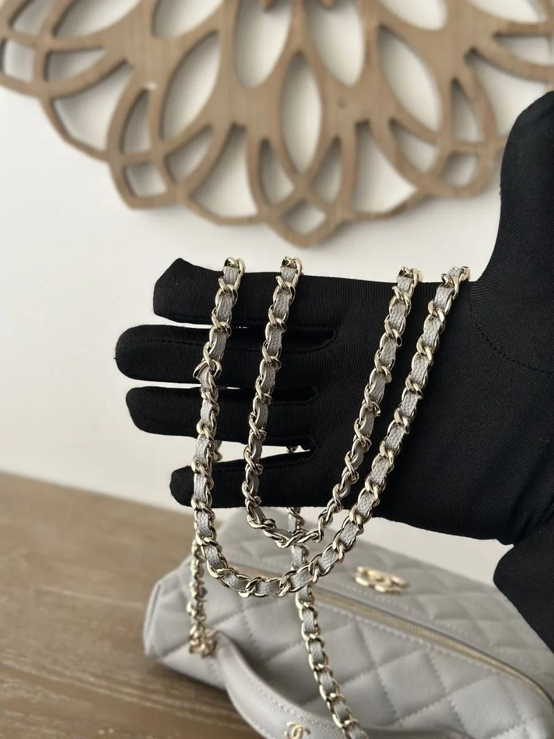 Top match Chanel Cosmetic Bags