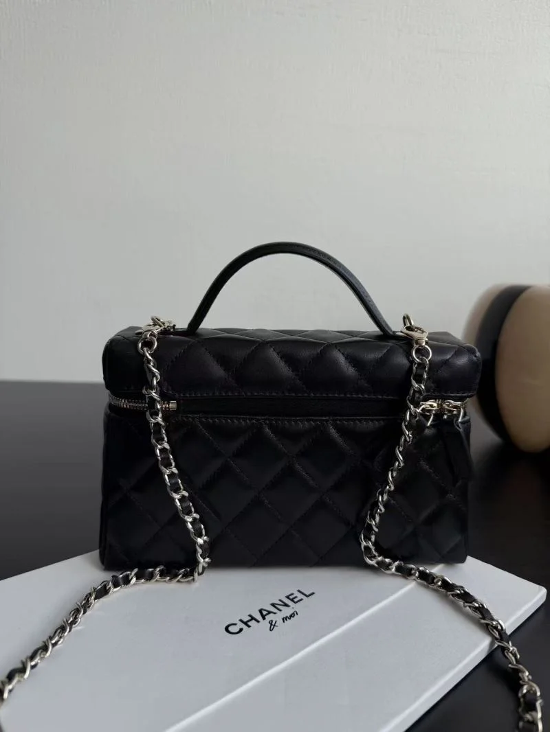 High accuracy Chanel Cosmetic Bags