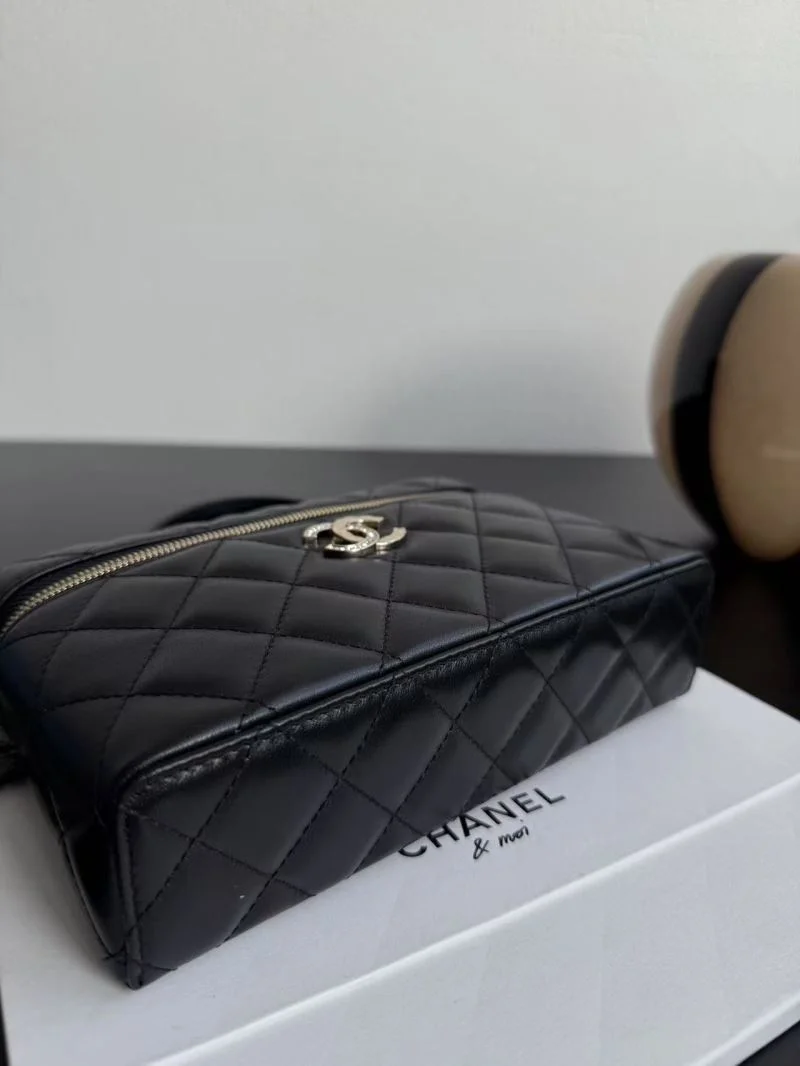 High accuracy Chanel Cosmetic Bags
