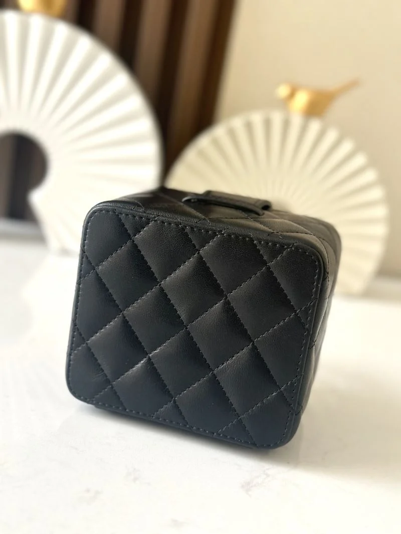 Brand-original Chanel Cosmetic Bags