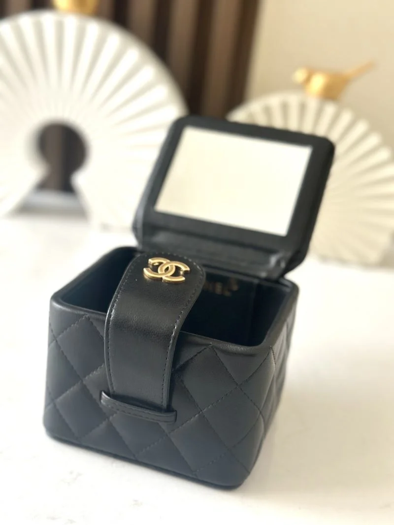 Brand-original Chanel Cosmetic Bags