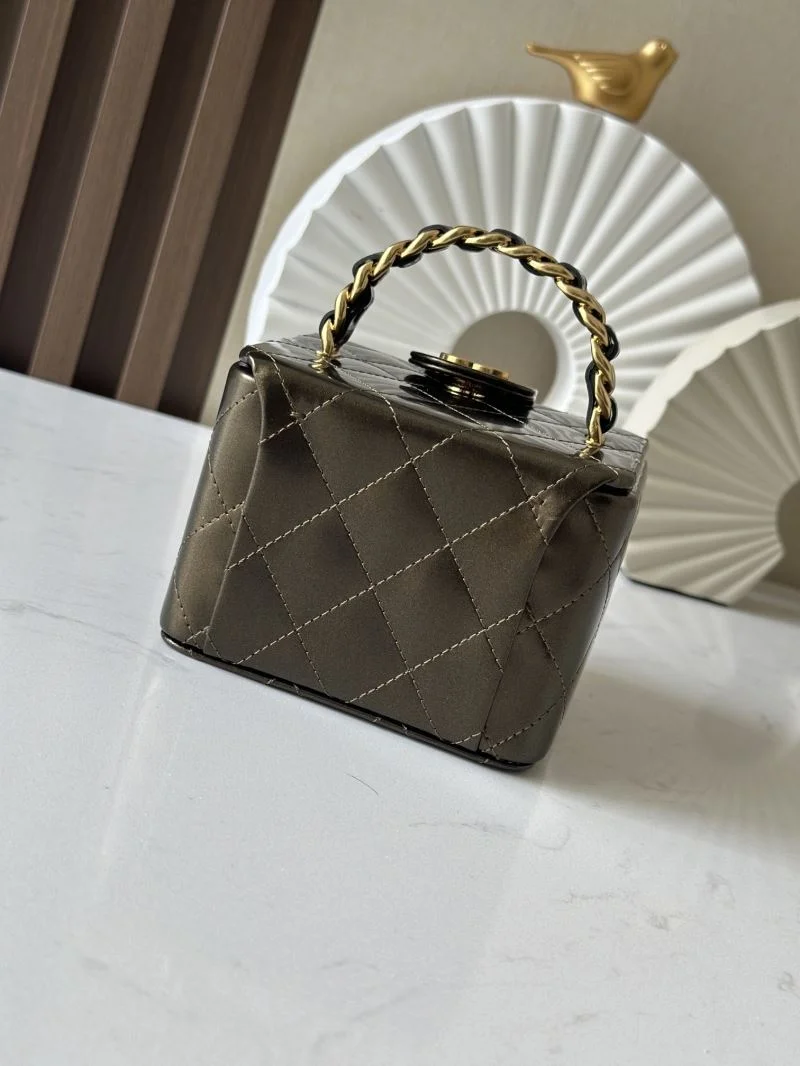 Accurate model Chanel Cosmetic Bags