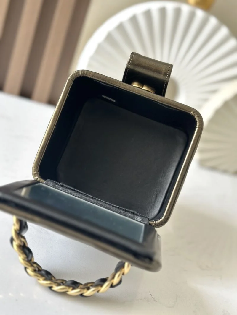 Accurate model Chanel Cosmetic Bags