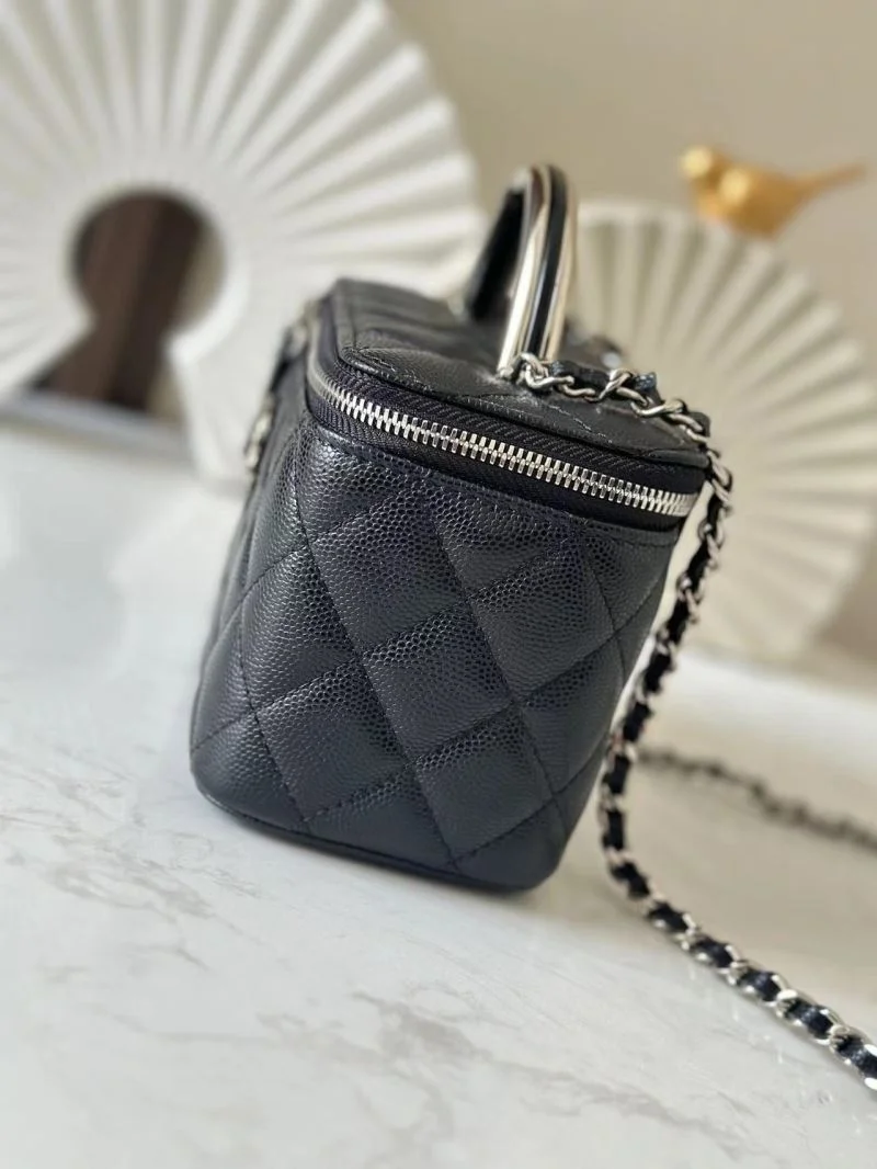High fidelity Chanel Cosmetic Bags