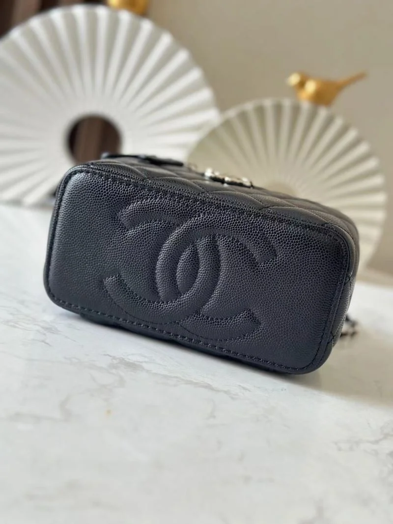 High fidelity Chanel Cosmetic Bags