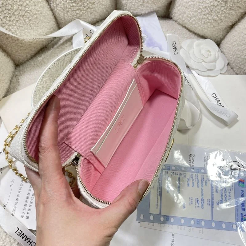 Low-cost Chanel Cosmetic Bags