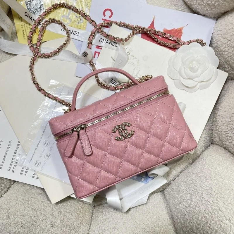 Top match Chanel Cosmetic Bags