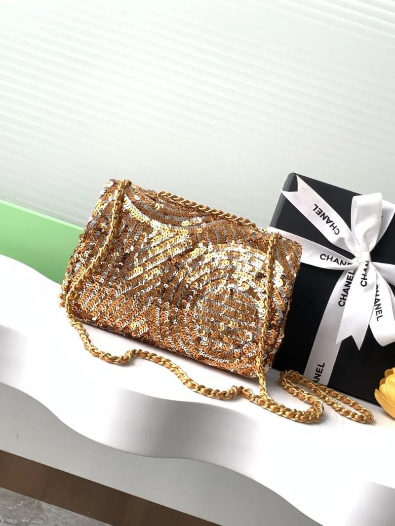 Top match Chanel Cosmetic Bags