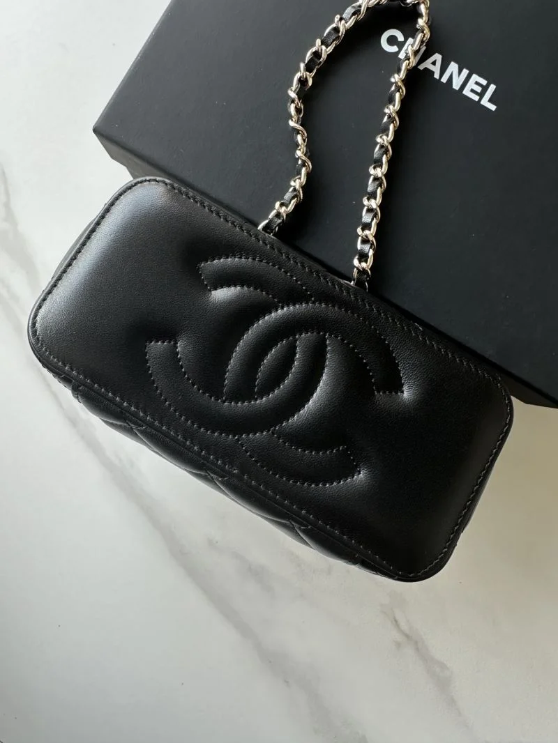 Cut-rate Chanel Cosmetic Bags