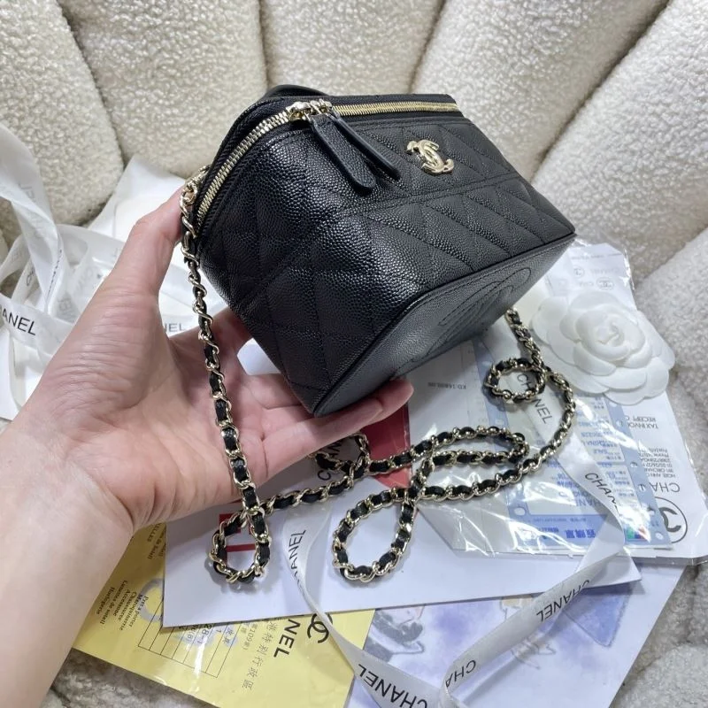 Cut-rate Chanel Cosmetic Bags