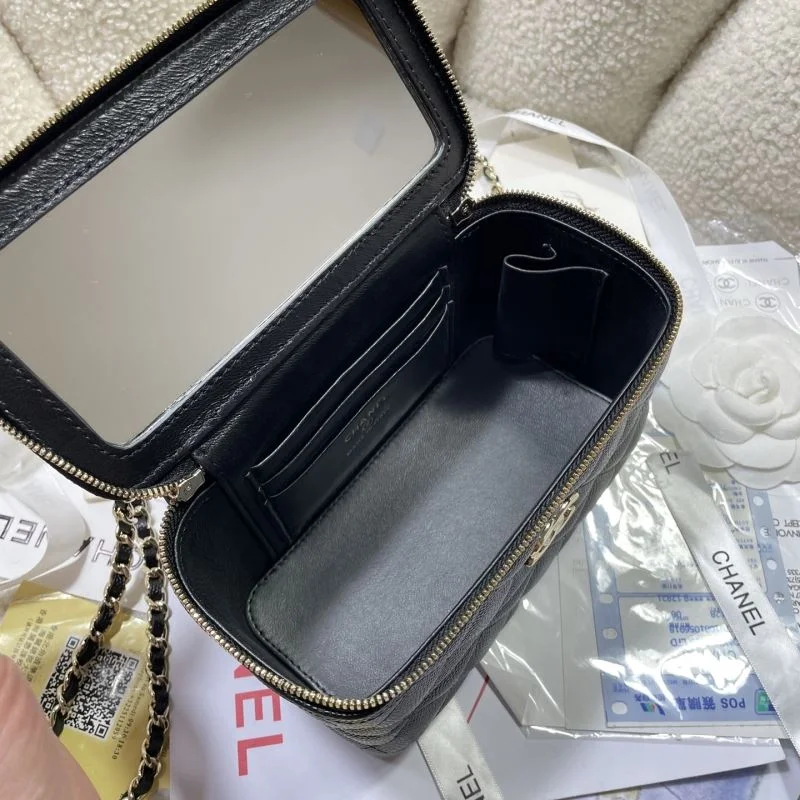 Cut-rate Chanel Cosmetic Bags