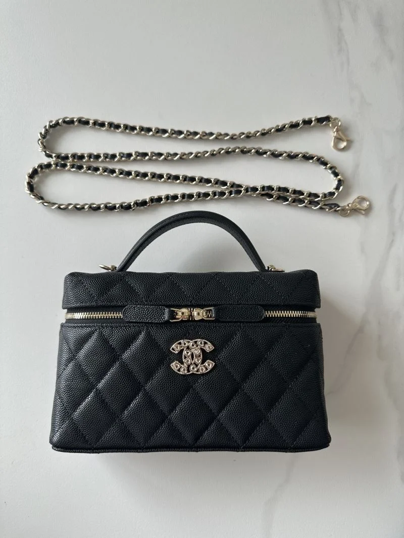 Cut-rate Chanel Cosmetic Bags