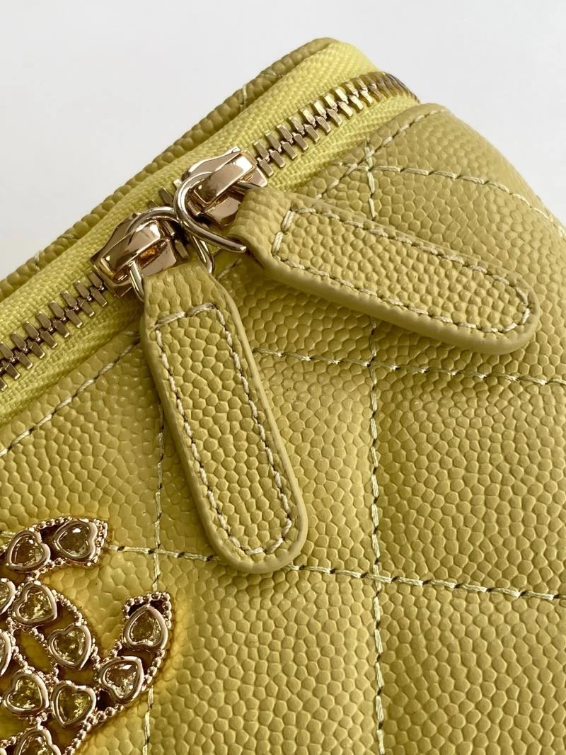 Low-cost Chanel Cosmetic Bags