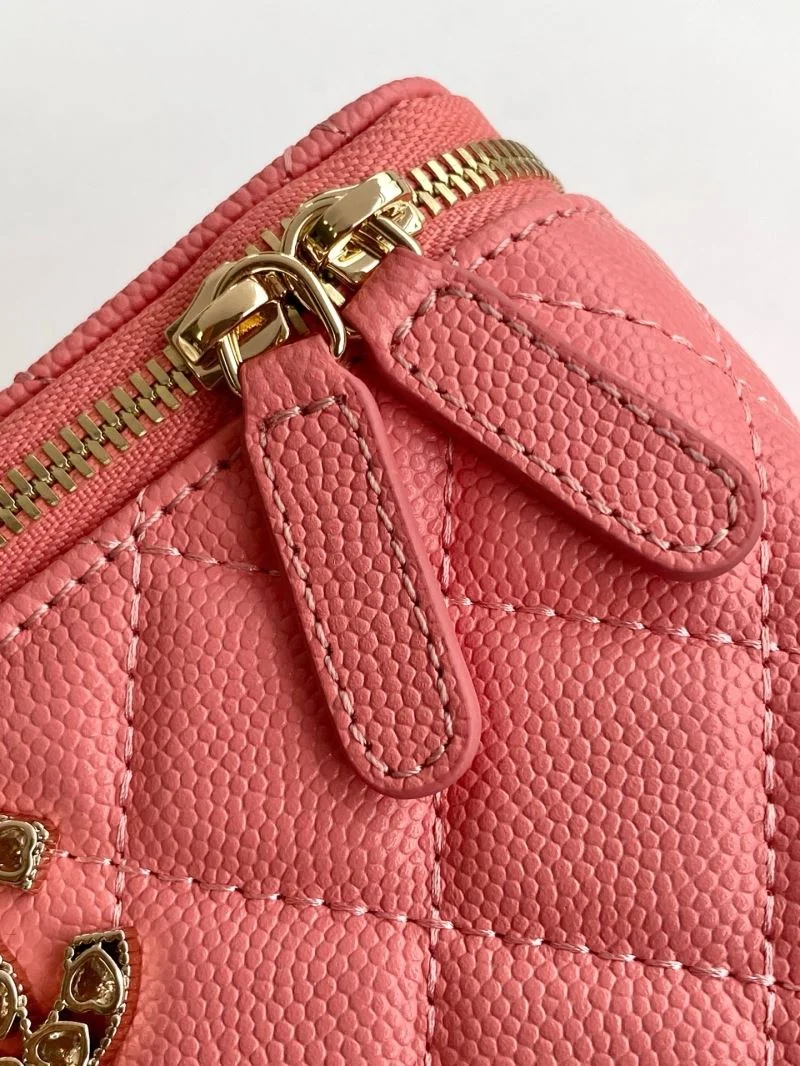 High accuracy Chanel Cosmetic Bags