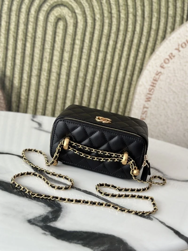 High accuracy Chanel Cosmetic Bags