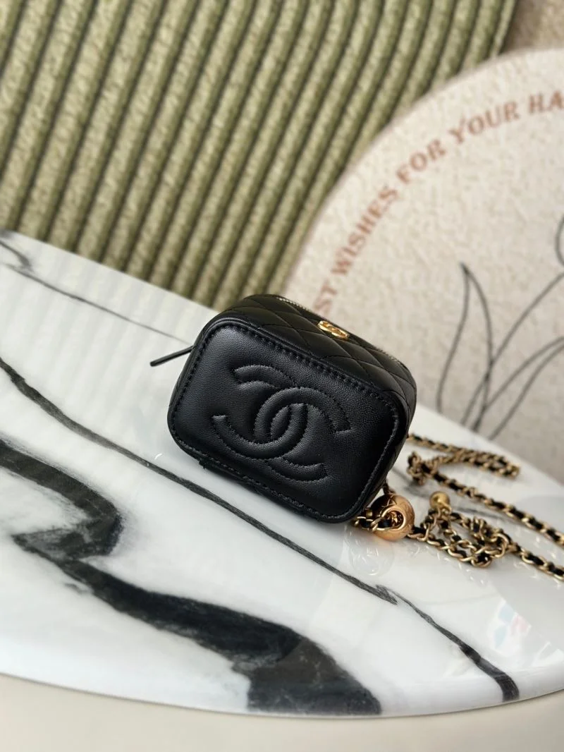 Mirror quality Chanel Cosmetic Bags