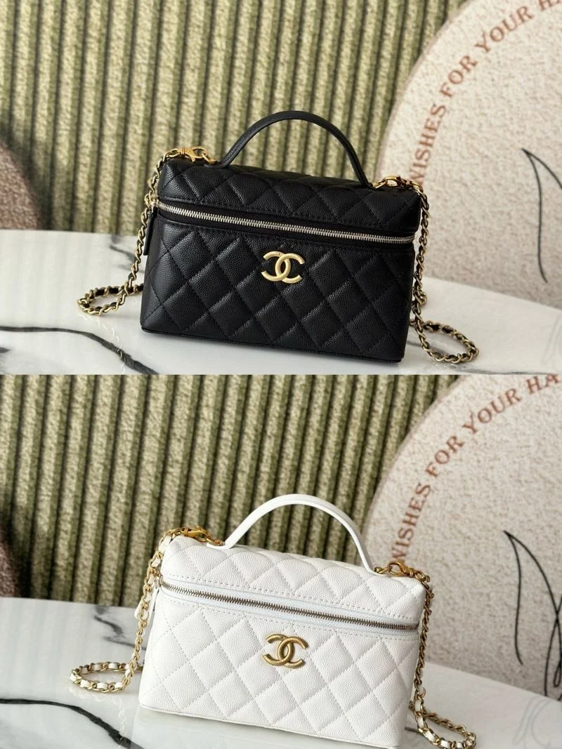 Cut-rate Chanel Cosmetic Bags
