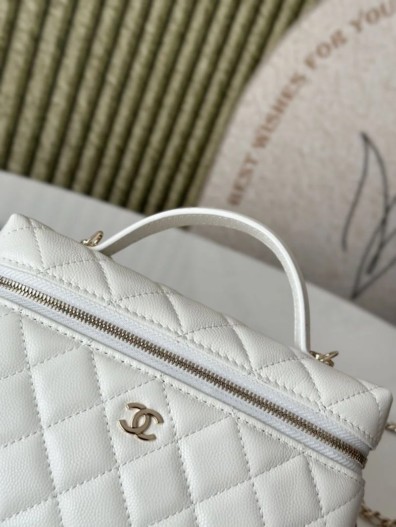 Cut-rate Chanel Cosmetic Bags