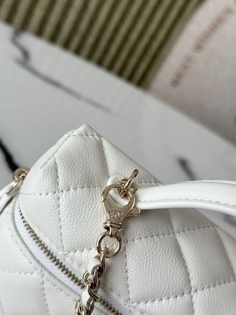 Cut-rate Chanel Cosmetic Bags