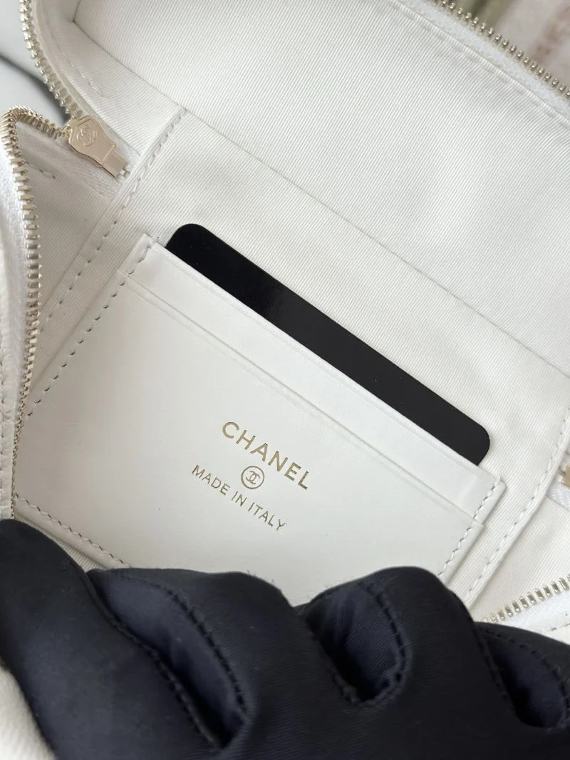 Cut-rate Chanel Cosmetic Bags