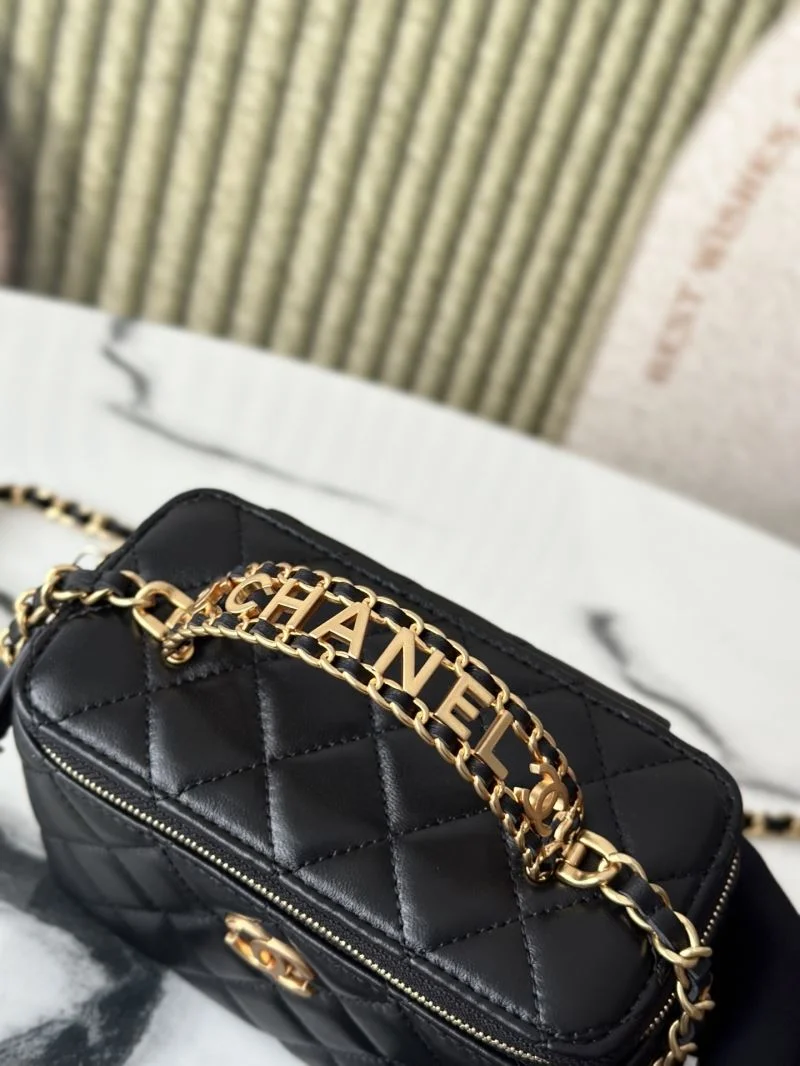 Low-cost Chanel Cosmetic Bags