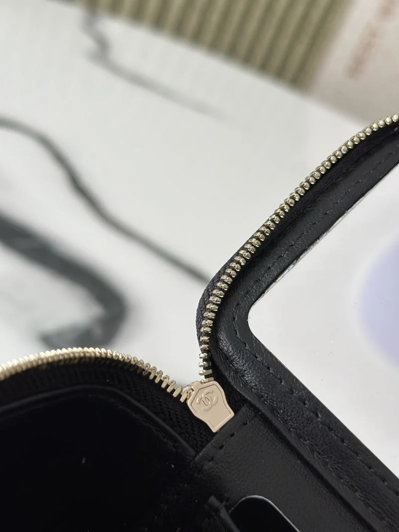 Low-cost Chanel Cosmetic Bags