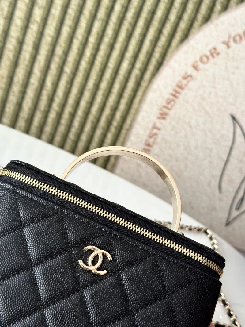 Low-cost Chanel Cosmetic Bags