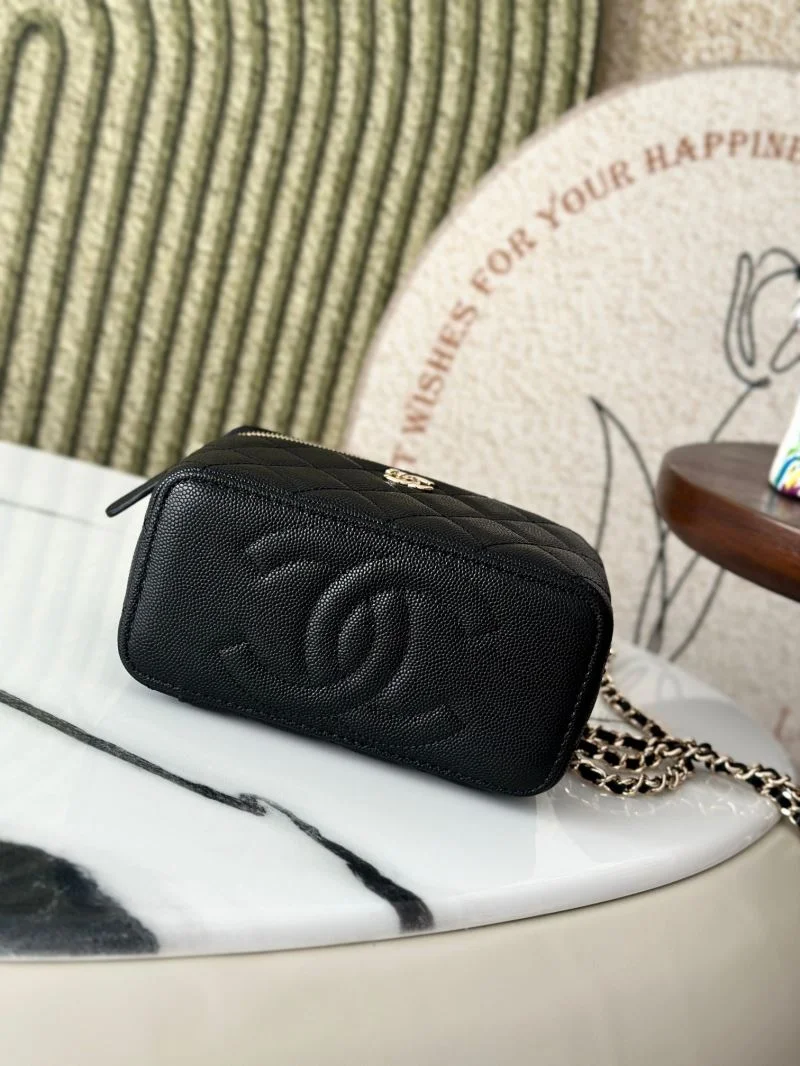 Low-cost Chanel Cosmetic Bags