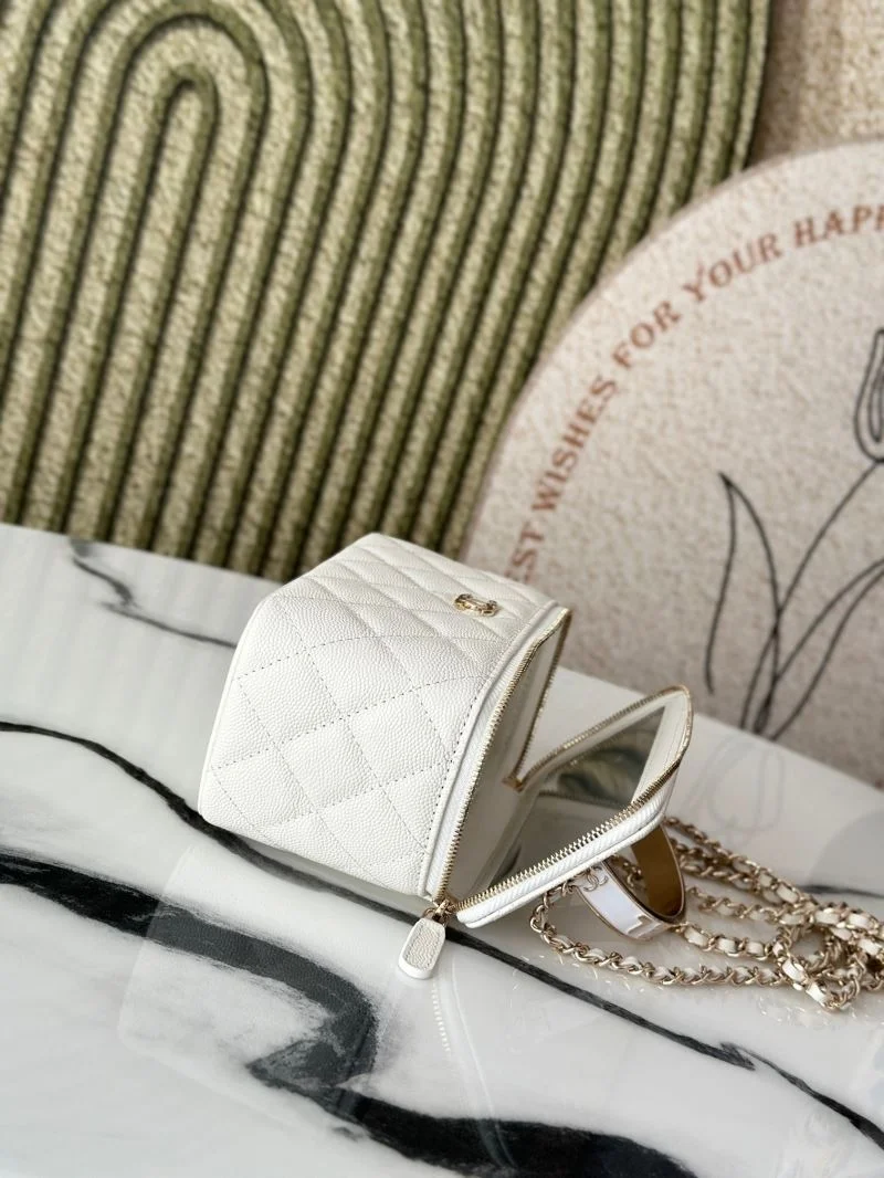 High fidelity Chanel Cosmetic Bags