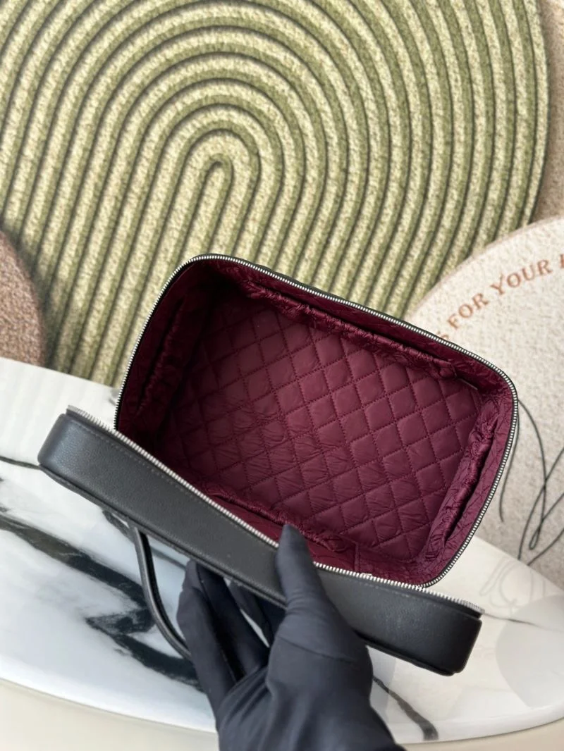 High accuracy Chanel Cosmetic Bags