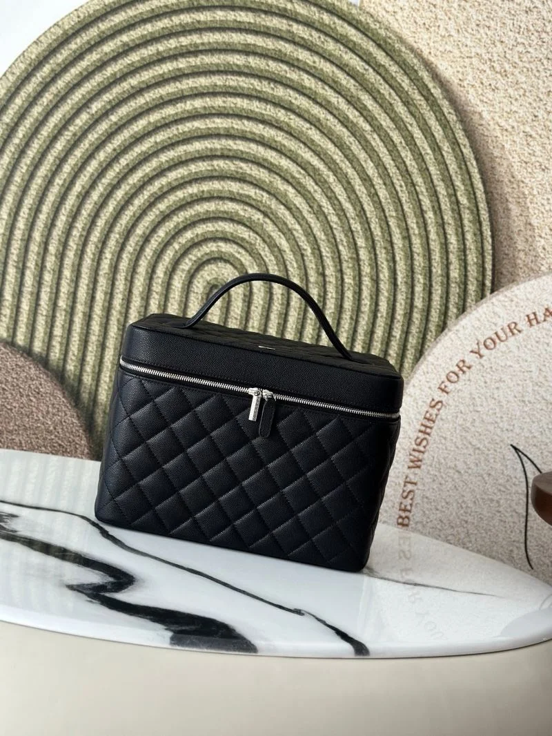 High accuracy Chanel Cosmetic Bags