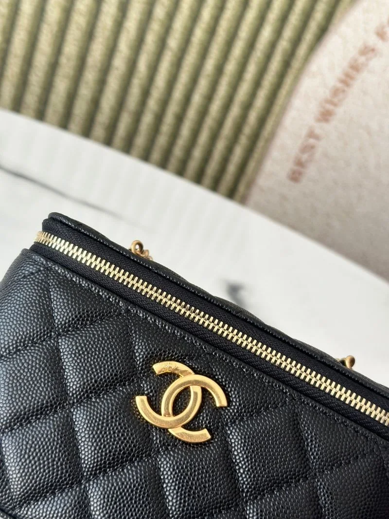 Accurate model Chanel Cosmetic Bags