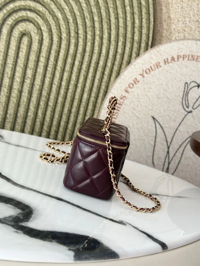 High fidelity Chanel Cosmetic Bags